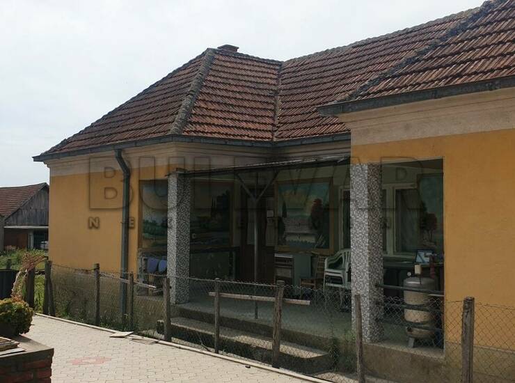 Kuca, Rača, Centar, prodaja, 108m2, 40000e, id901280 - Oglasi SveNekretnine